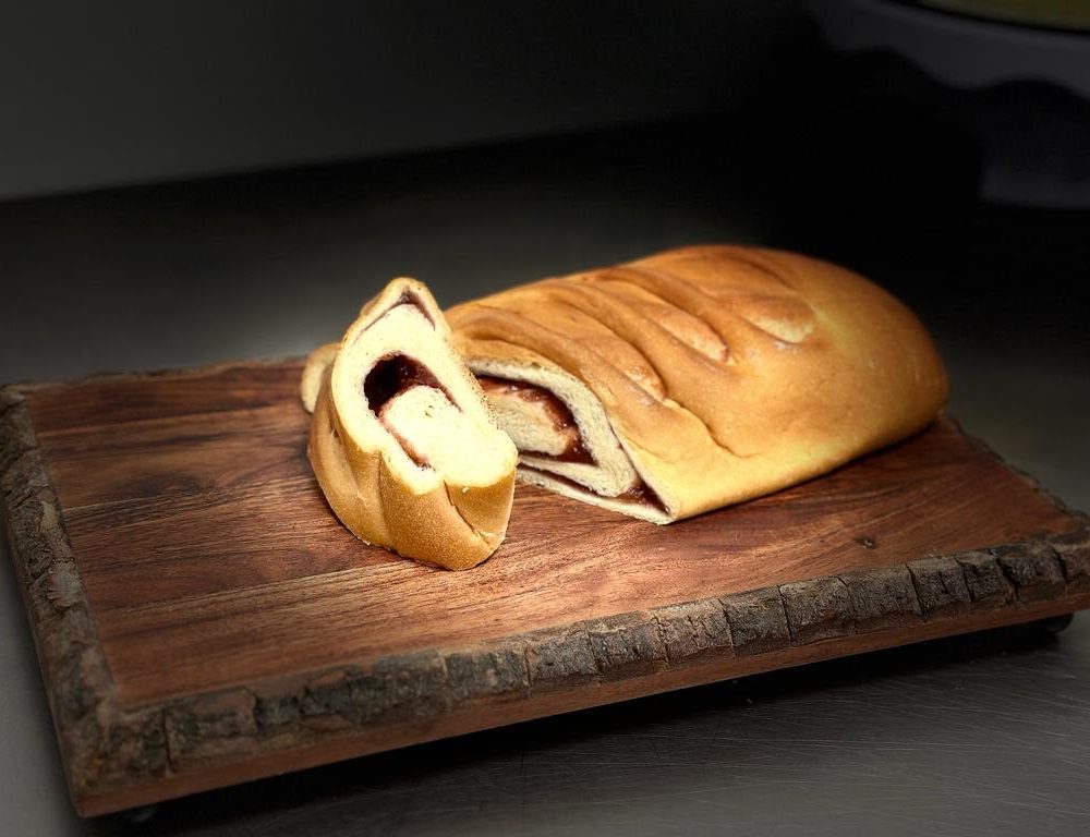 GUAVA FAMILY SIZE BREAD – Trigo’s