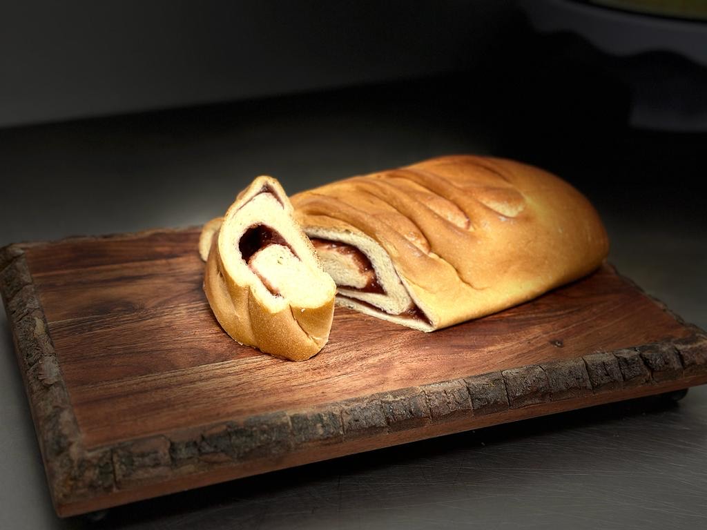 GUAVA FAMILY SIZE BREAD – Trigo’s